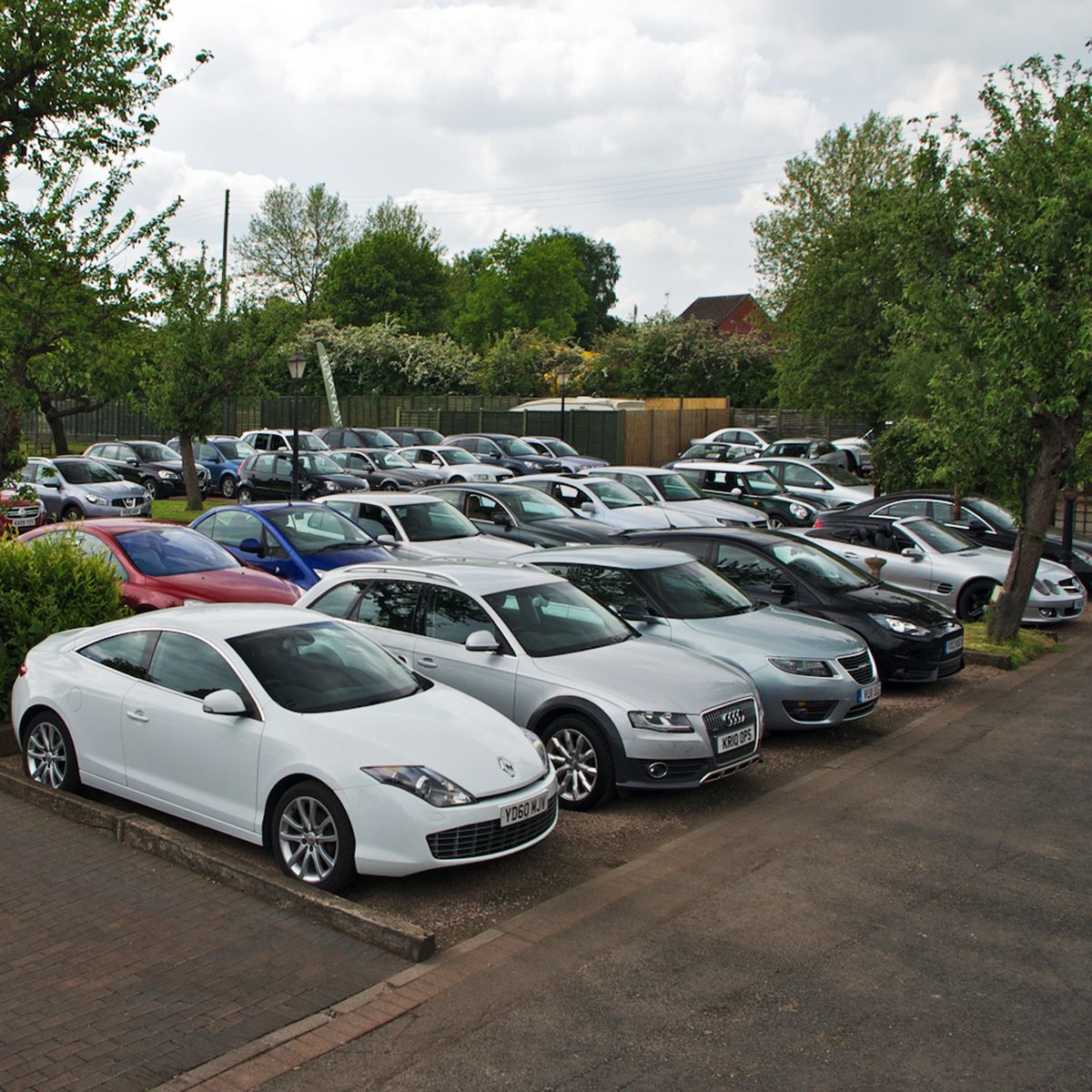 About S.J. Rayner (Cars) located in Kidderminster, Worcestershire