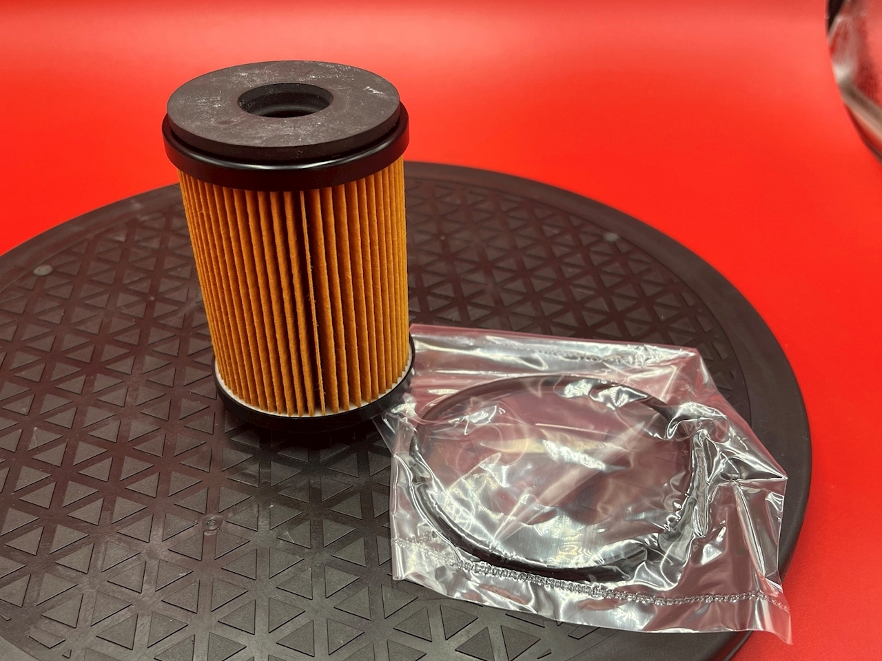 ELEMENT; OIL FILTER | T&M Commercials