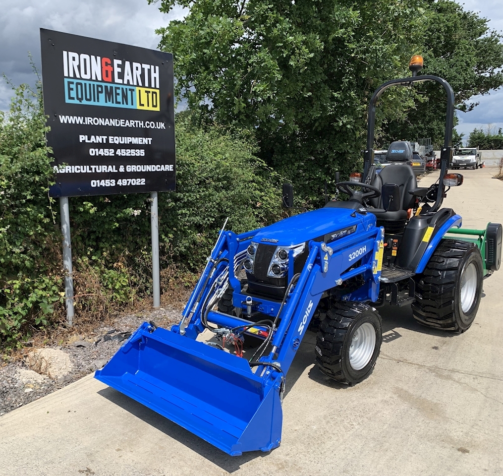 Solis S26 HST 3200H Front Loader With 4-1 Bucket | Iron and Earth