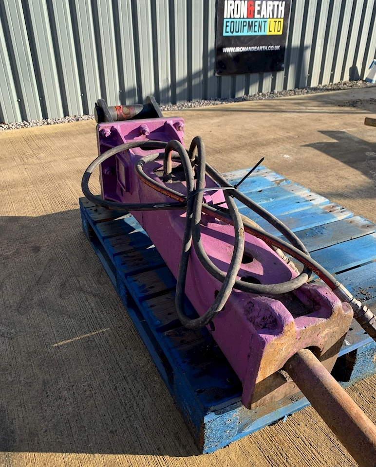 Prodem PRB050 Breaker | Iron and Earth