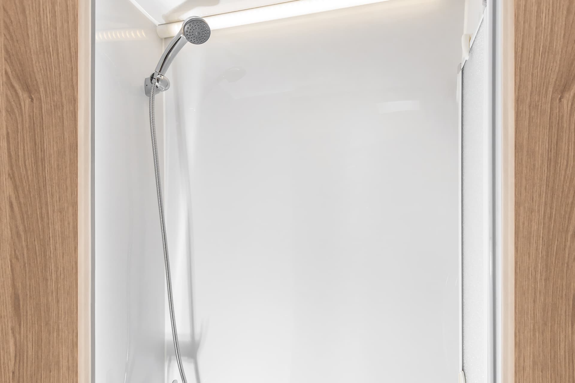 Excel 675B | Tottington Motor Company